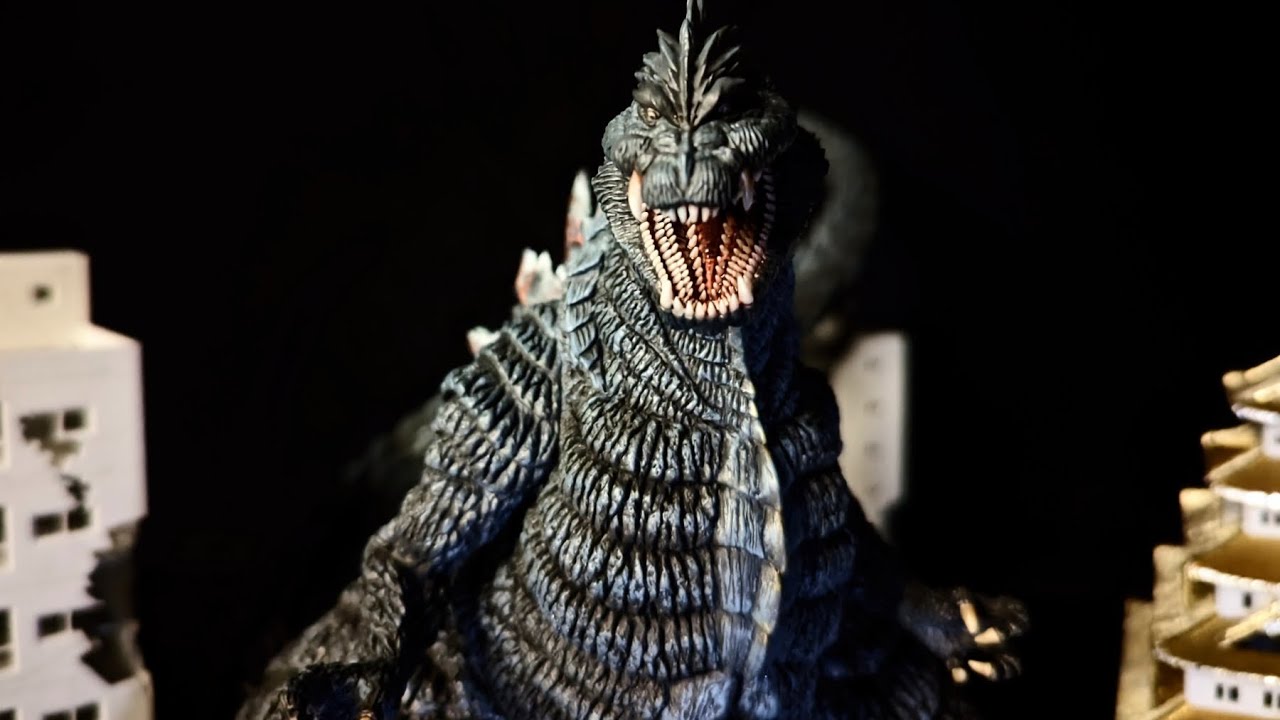 X plus 25cm x plus Godzilla Ultima - YouTube