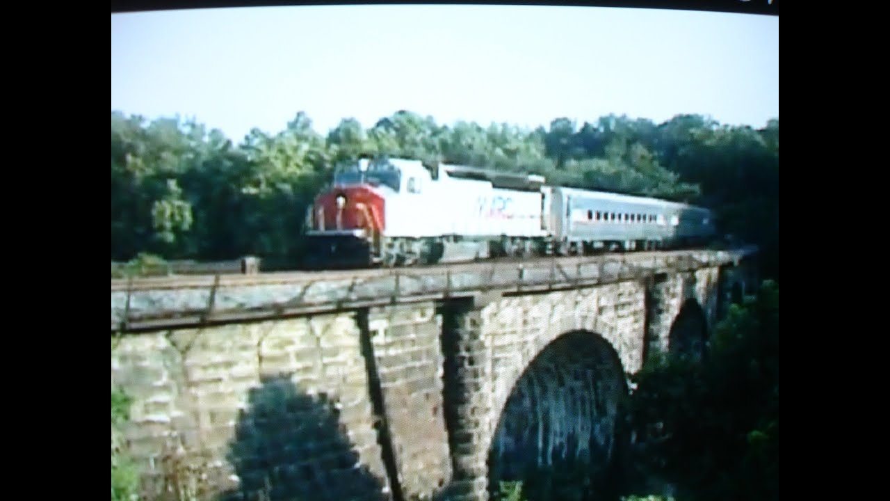 MARC GP40 Diesel Engine 67 Crosses Thomas Viaduct - YouTube