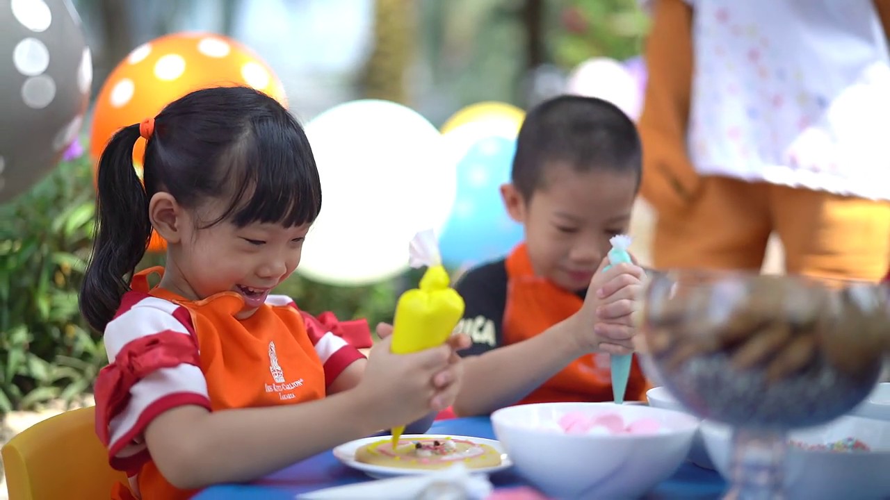 Ritz Kids by Ritz Carlton Hotel Mega Kuningan Jakarta - YouTube