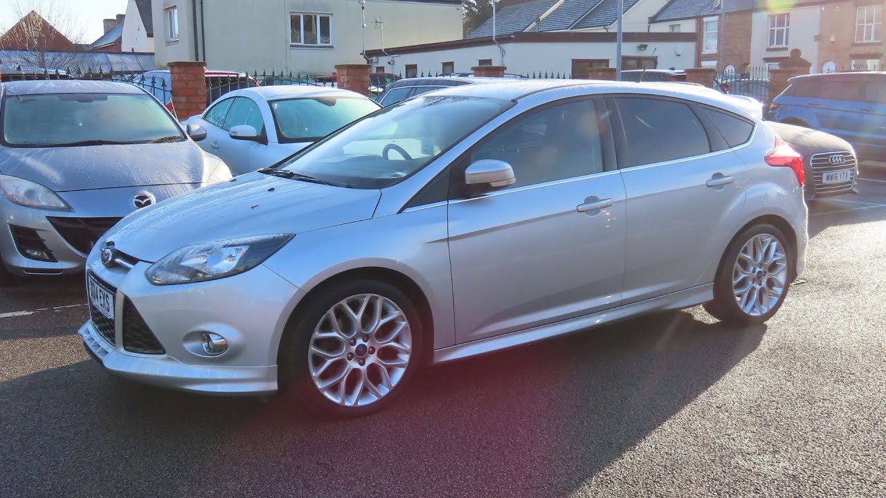 2014 Ford Focus 1.6 Ecoboost Zetec S - Start up and full vehicle tour ...