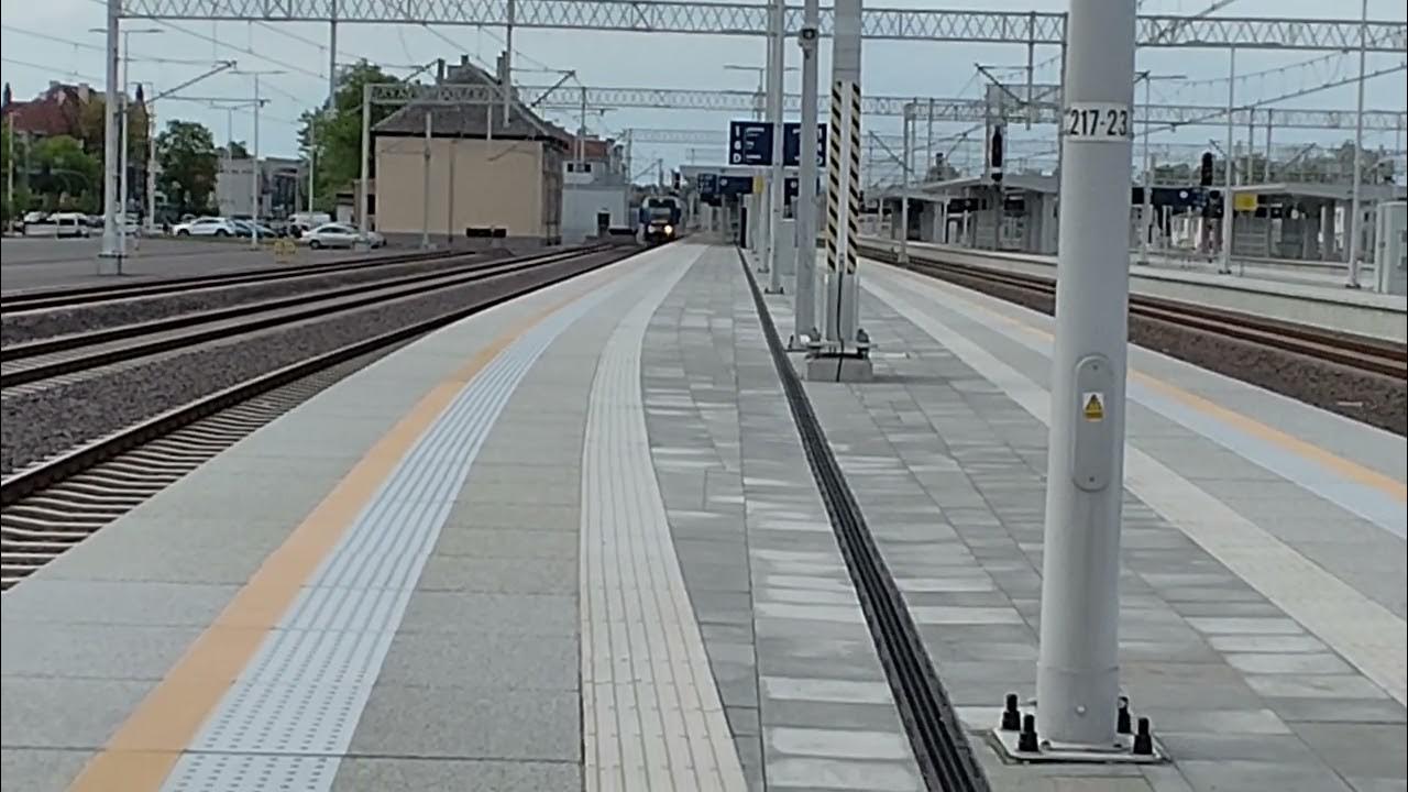 Odjazd Pociągu Regio SA 133-017 Olsztyn Przez Pisz - YouTube