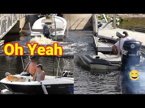 (Crazy Day) People Boats Power Loading Big Boat Trying to get Out - YouTube