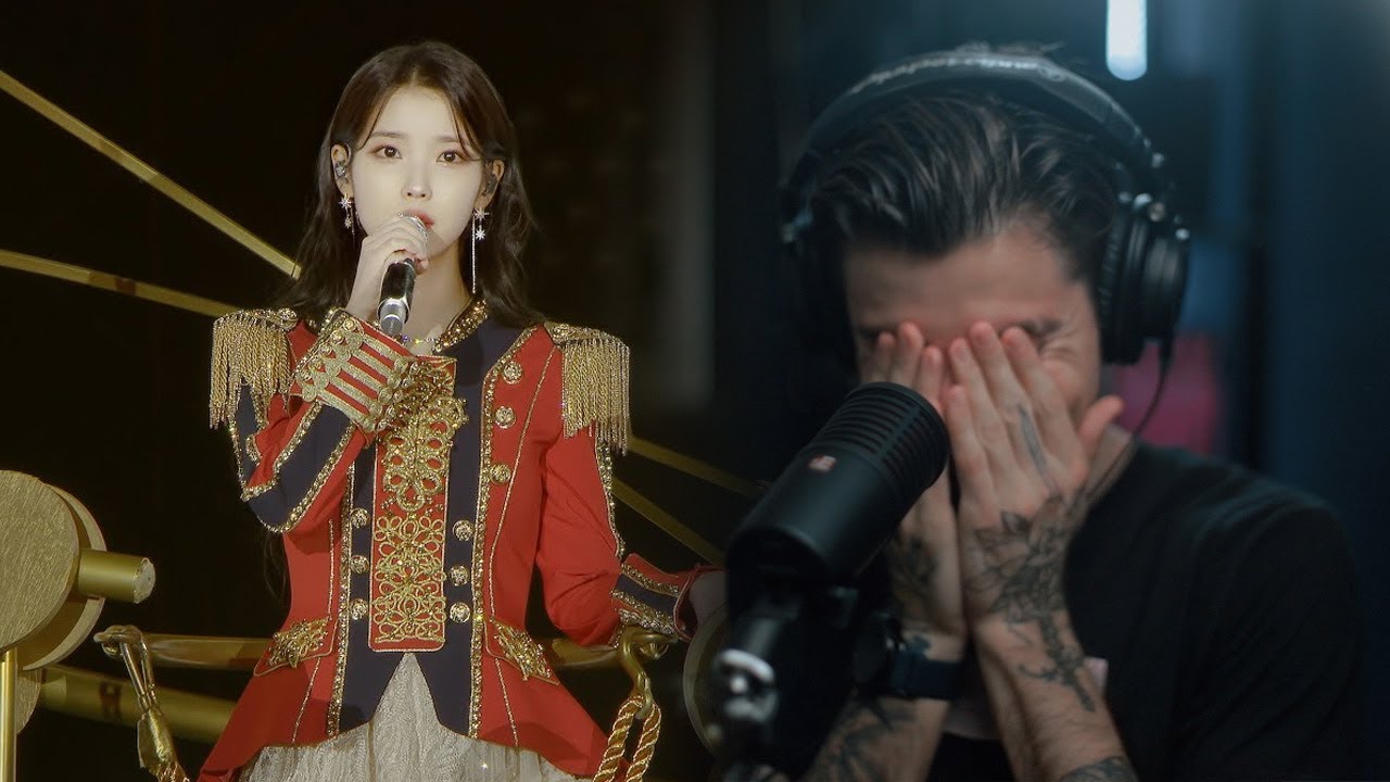 IU 'eight' Live Clip (2022 IU Concert 'The Golden Hour : Under The ...