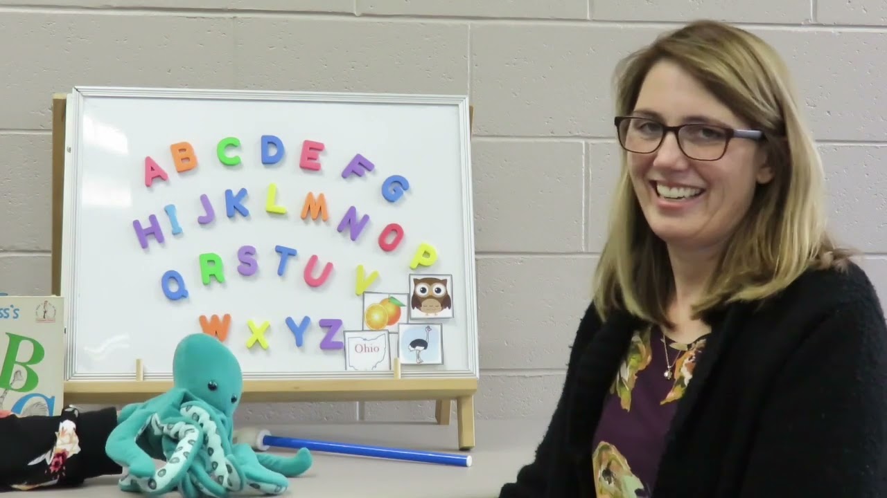 Alphabet Bites: Learn the letter "O" with us! - YouTube