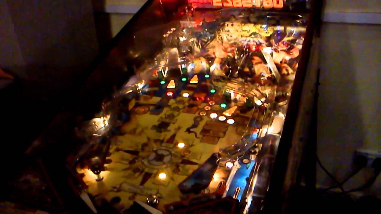 Pirates of the Caribbean Pinball Barnsley Bowl - YouTube
