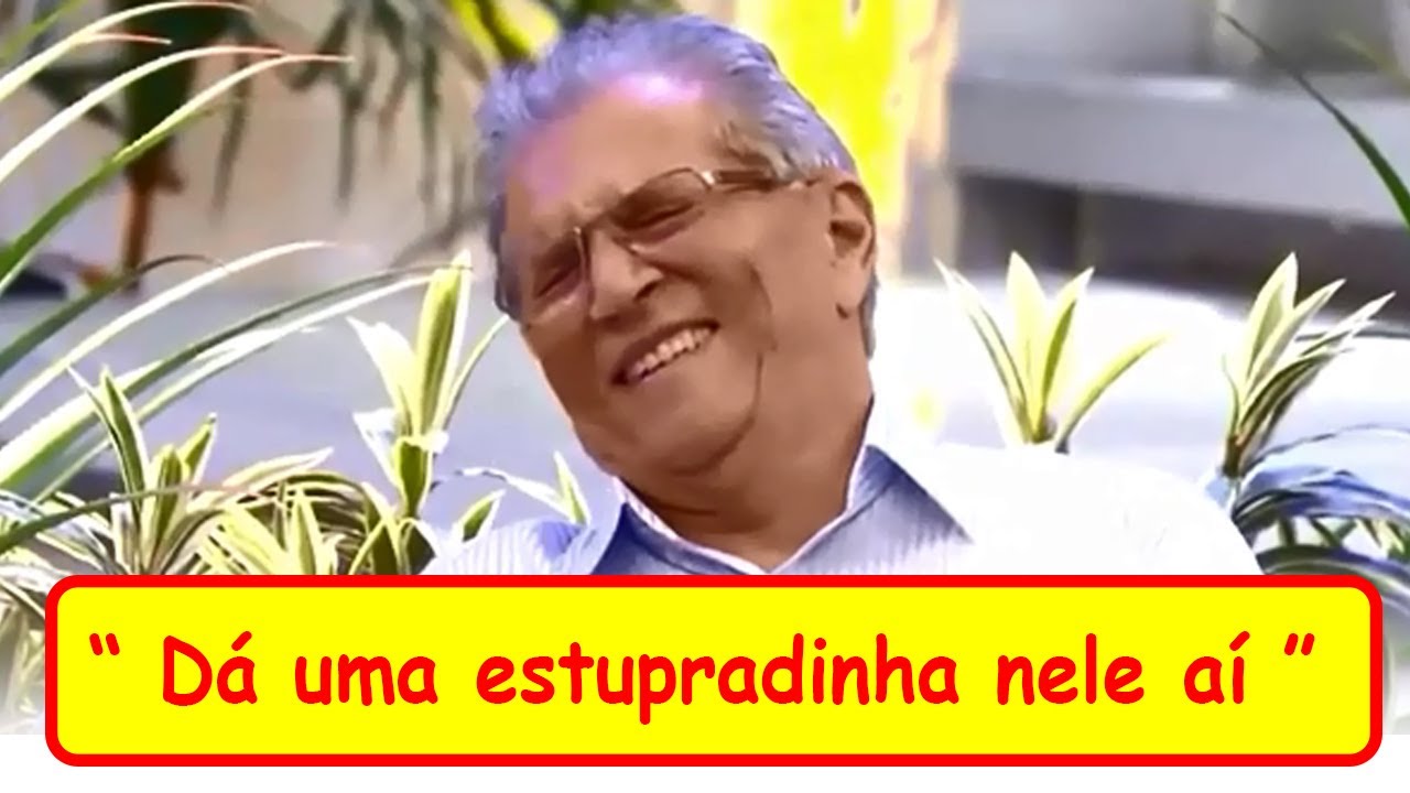 Carlos Alberto morrendo de rir com o Paulinho Gogó 27 - YouTube