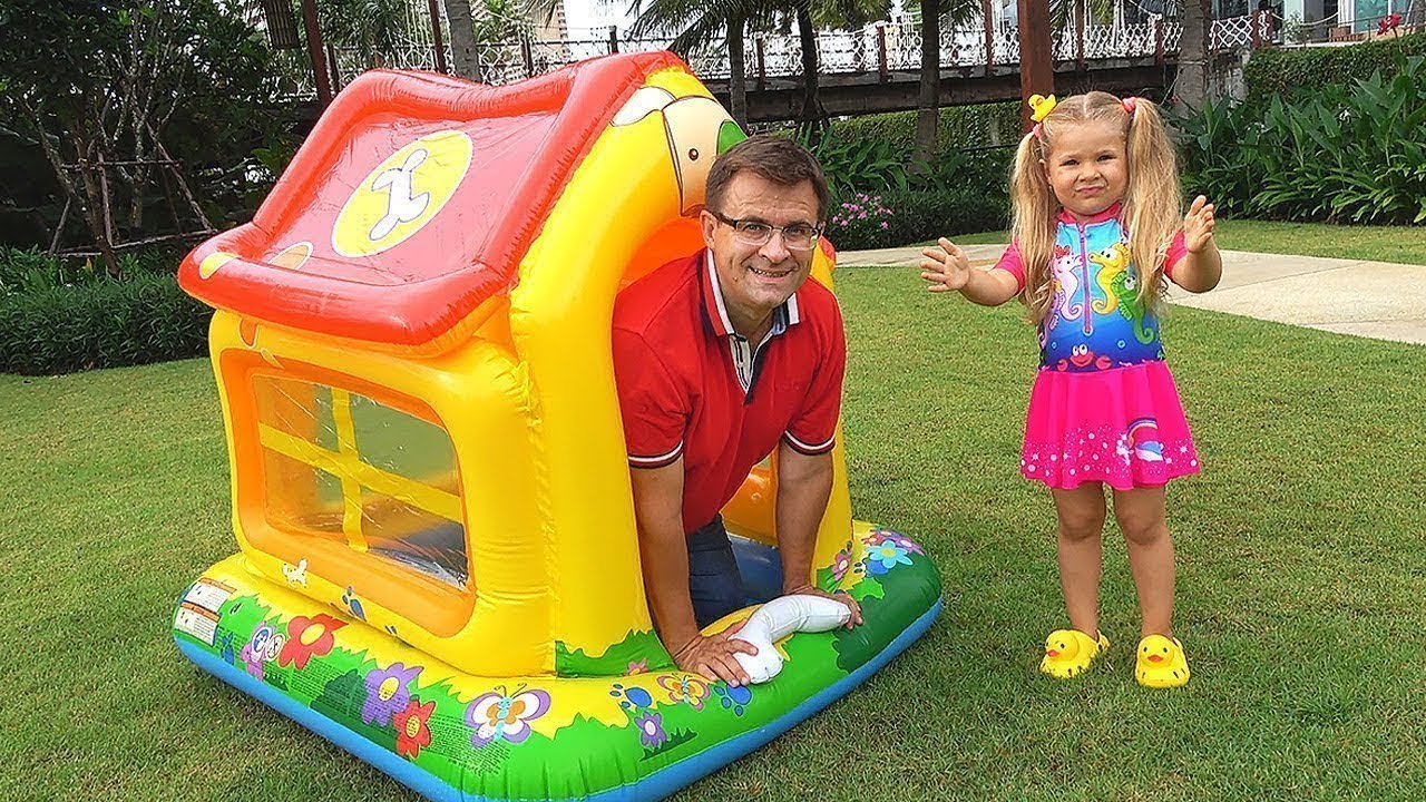 Diana and Roma play with Dad - YouTube