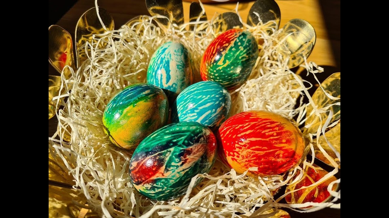 Jednostavne, šarene i predivno obojene pisanice u ubrusima (jestive ...