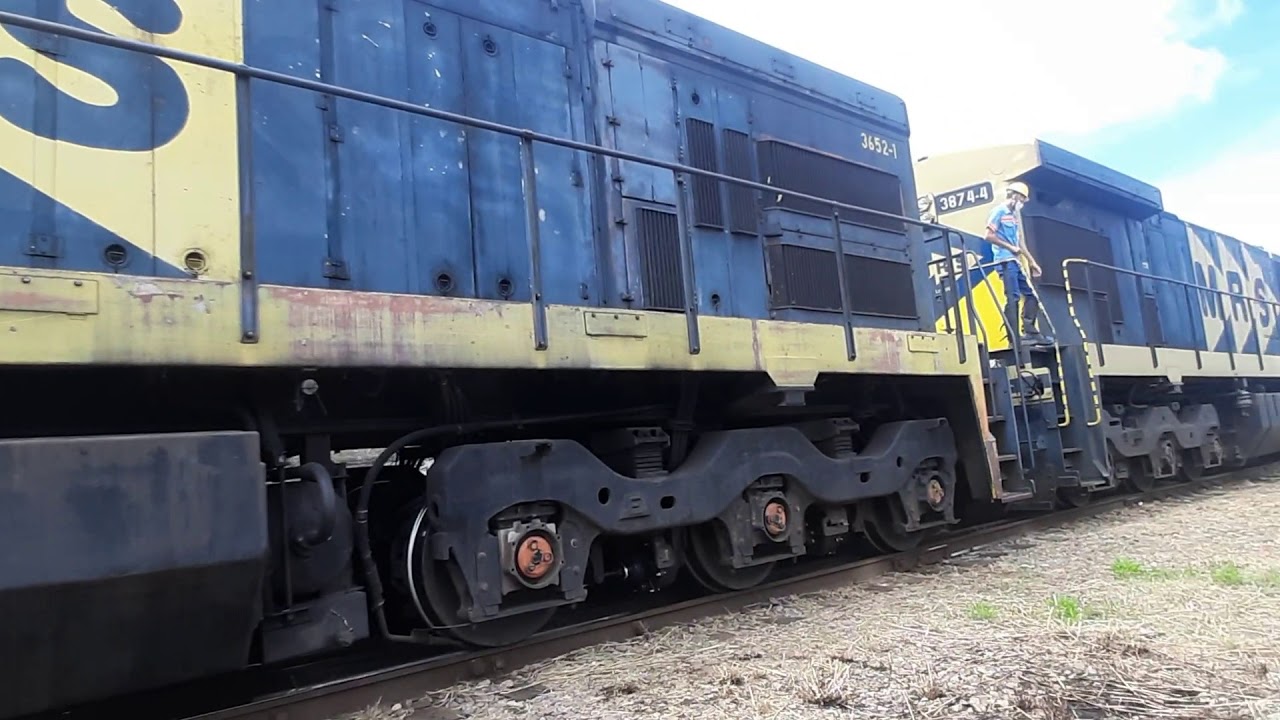 LOCOTROL MRS (FORMAÇÃO E PARTIDA) COM VAGÕES TANQUES CARREGADOS - YouTube