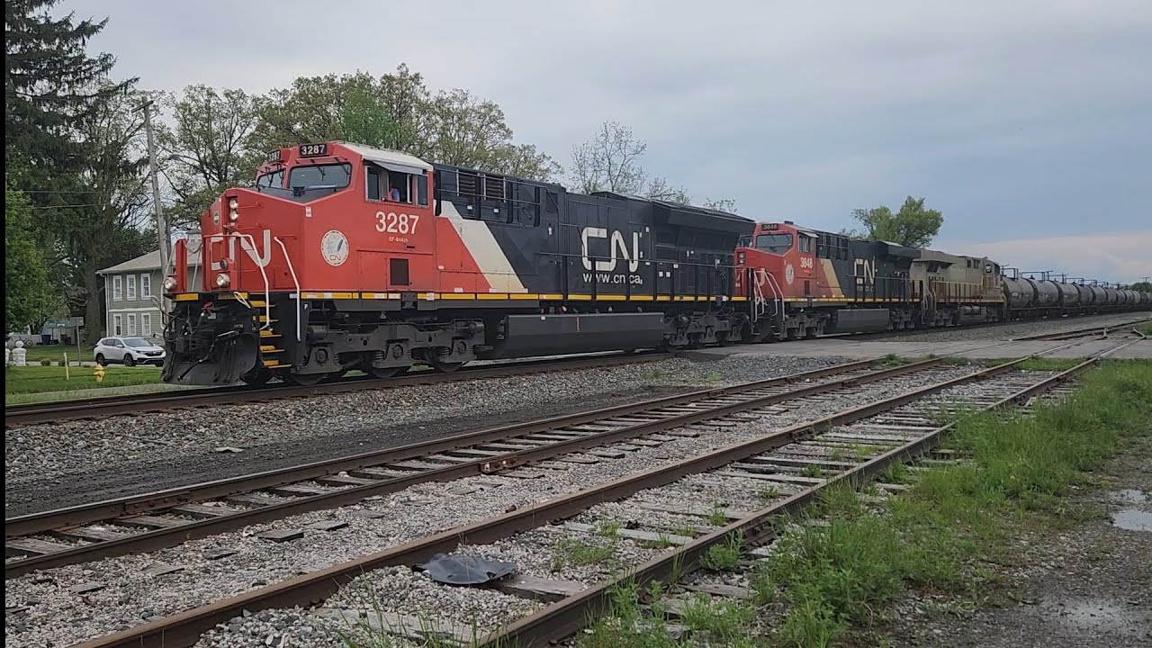 CSX B262 Headed to Chicago - YouTube
