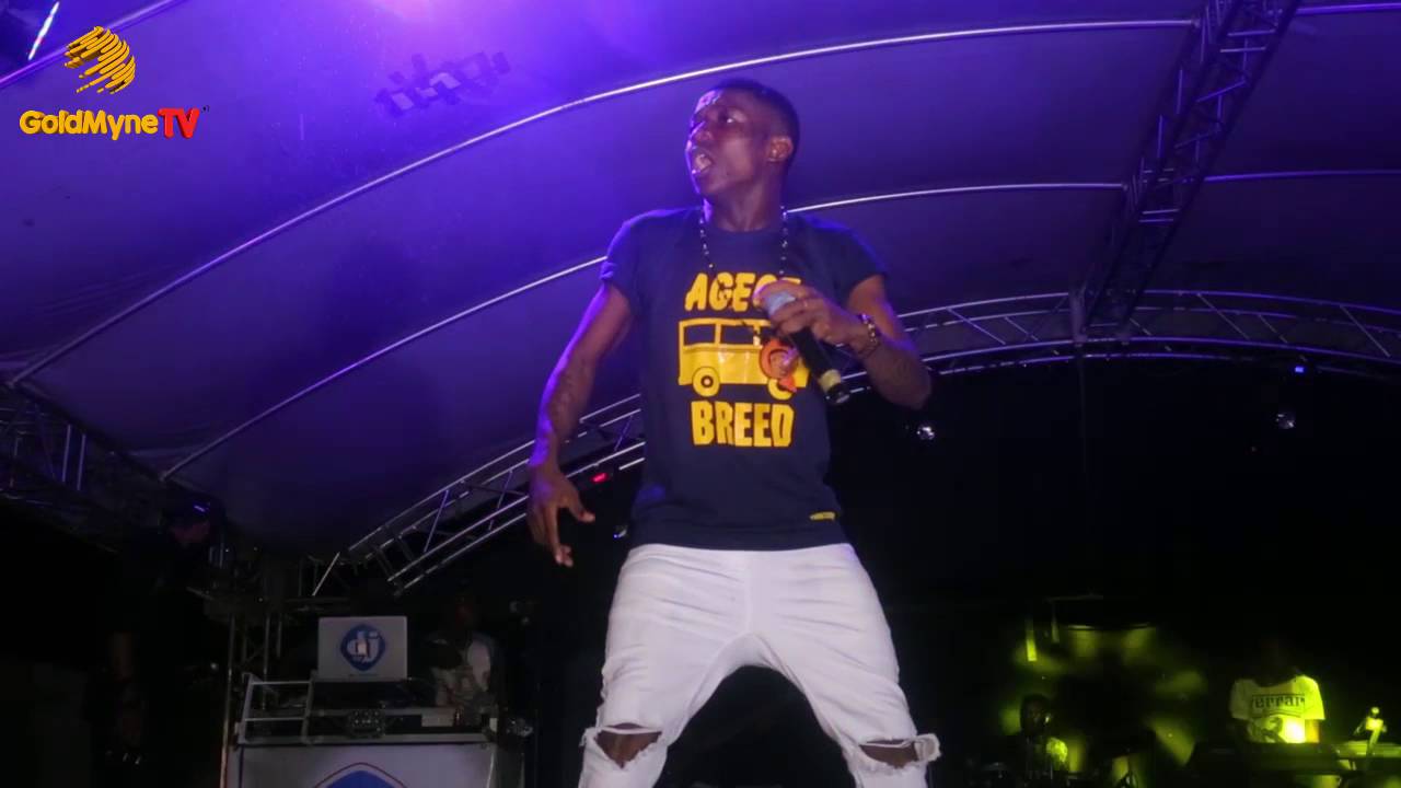 SMALL DOCTOR PERFORMS WITH LIVE BAND AT OJUDE OBA MUSIC CONCERT 2016 ...