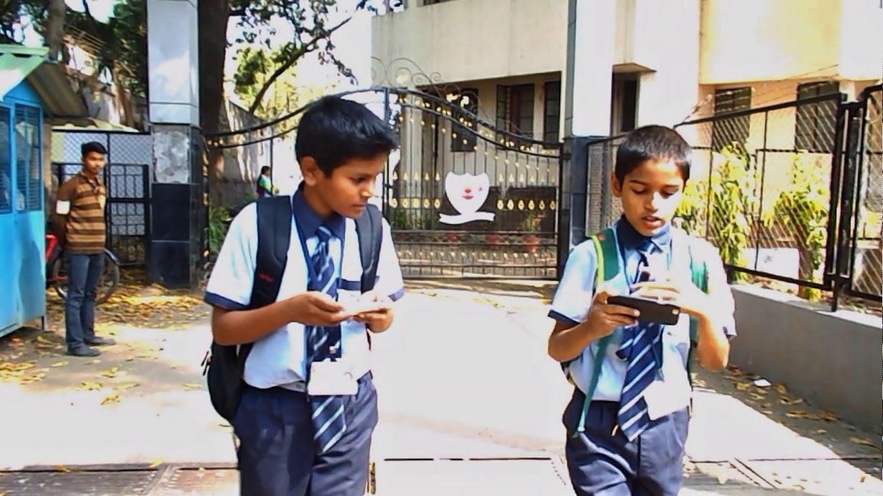 Official Trailer of Cell Phone Zombies (Short Film) - YouTube