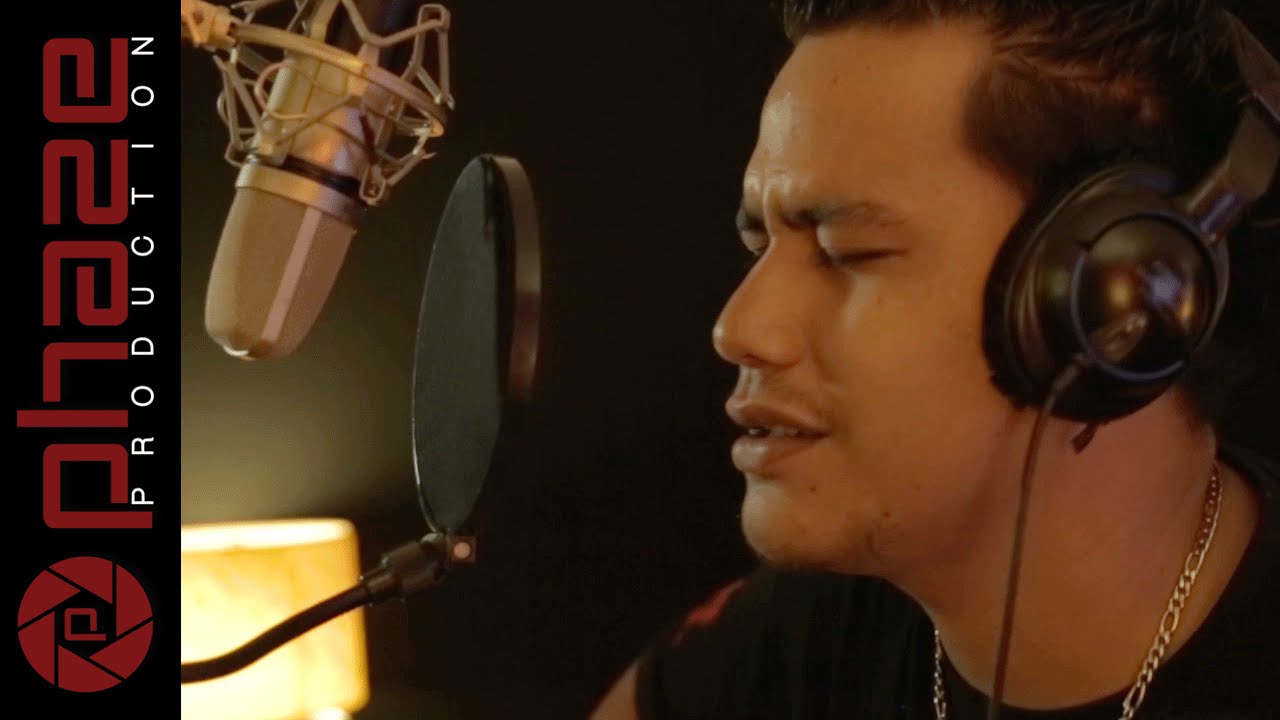 STUDIO LIVE SESSIONS - S01E15 - RAIA - FREESTYLE AVEC MARIE - YouTube