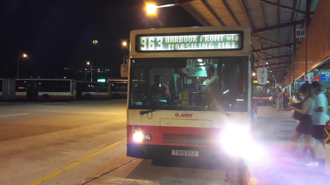 SMRT Bus Service 963, TIB832Z (Reverse Hyperlapse) - YouTube