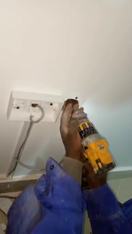 How to install socket& a data outlet on a dry wall/gypsum wall # ...