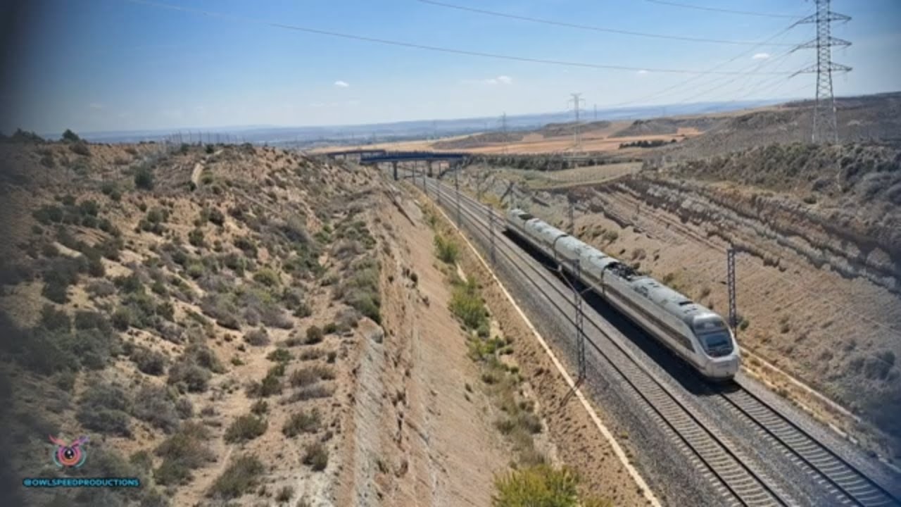 Alvia CAF 250 km/h (136 mph) RENFE S121- High Speed Train - Spain 🚅 ...