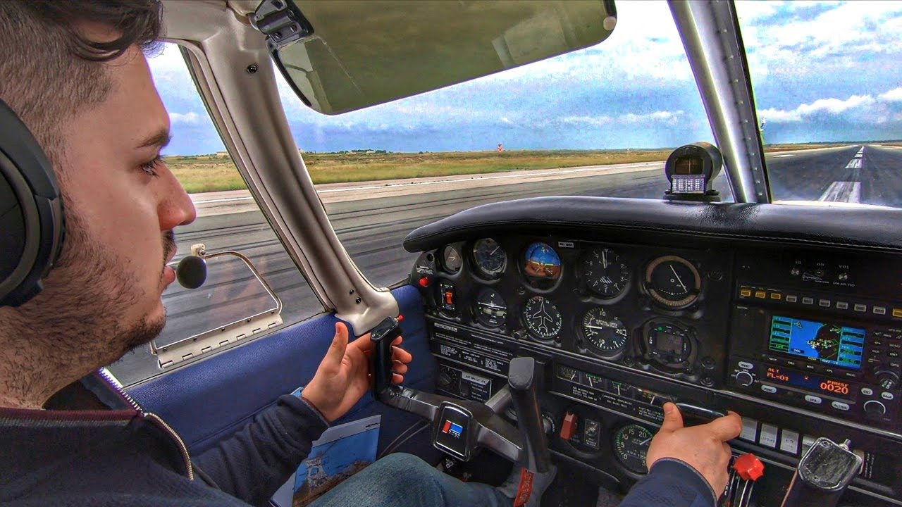 Piper PA-28 Cockpit Takeoff from Larnaca Intl | GoPro 7 Cockpit Views ...