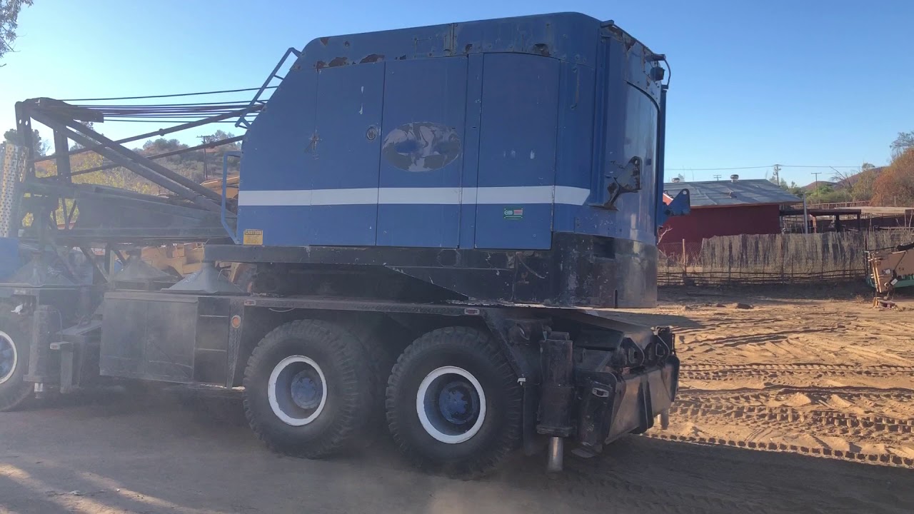Bucyrus Erie 30b crane truck - YouTube