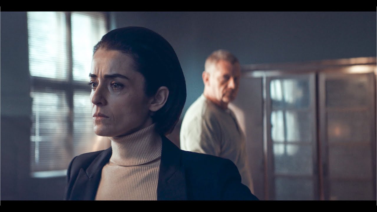 EXC feat. Mihaela Fileva - Счупен град (Official Video) - YouTube