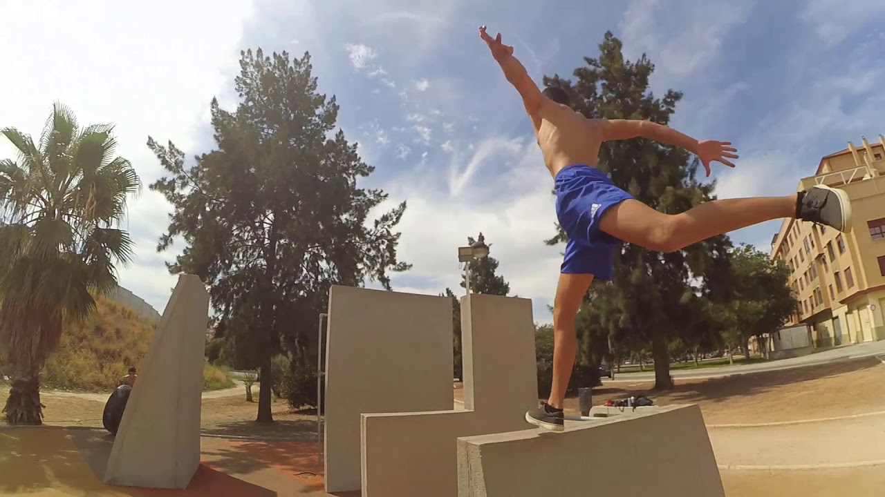 Training in MINI PARKOUR PARK | Parkour World - YouTube