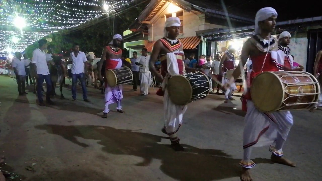 Paththini Dewalaya nawagamuwa - YouTube