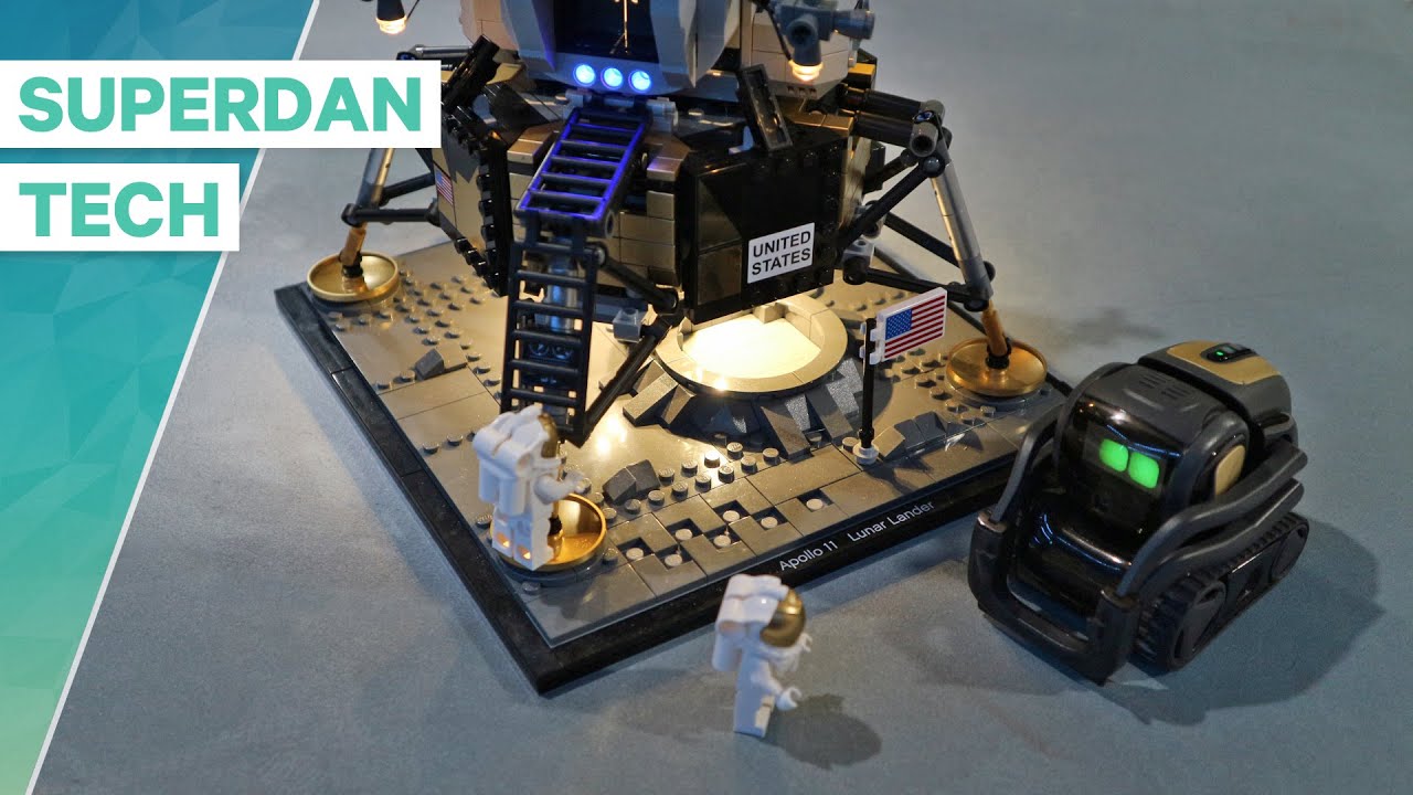Vector robot | Vector meets Neil Armstrong - YouTube
