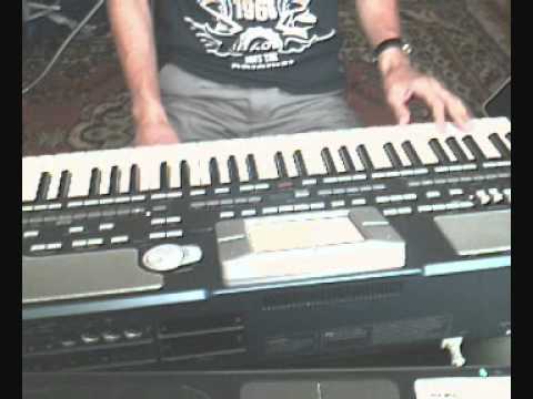Piyanist Erhan - İstanbul olmaz olsun- KORG PA 800