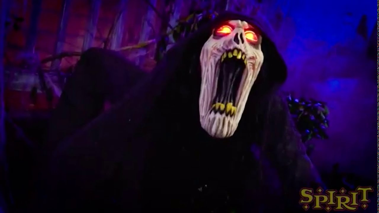 Night crawler NEW Spirit Halloween 2020 animatronic - YouTube
