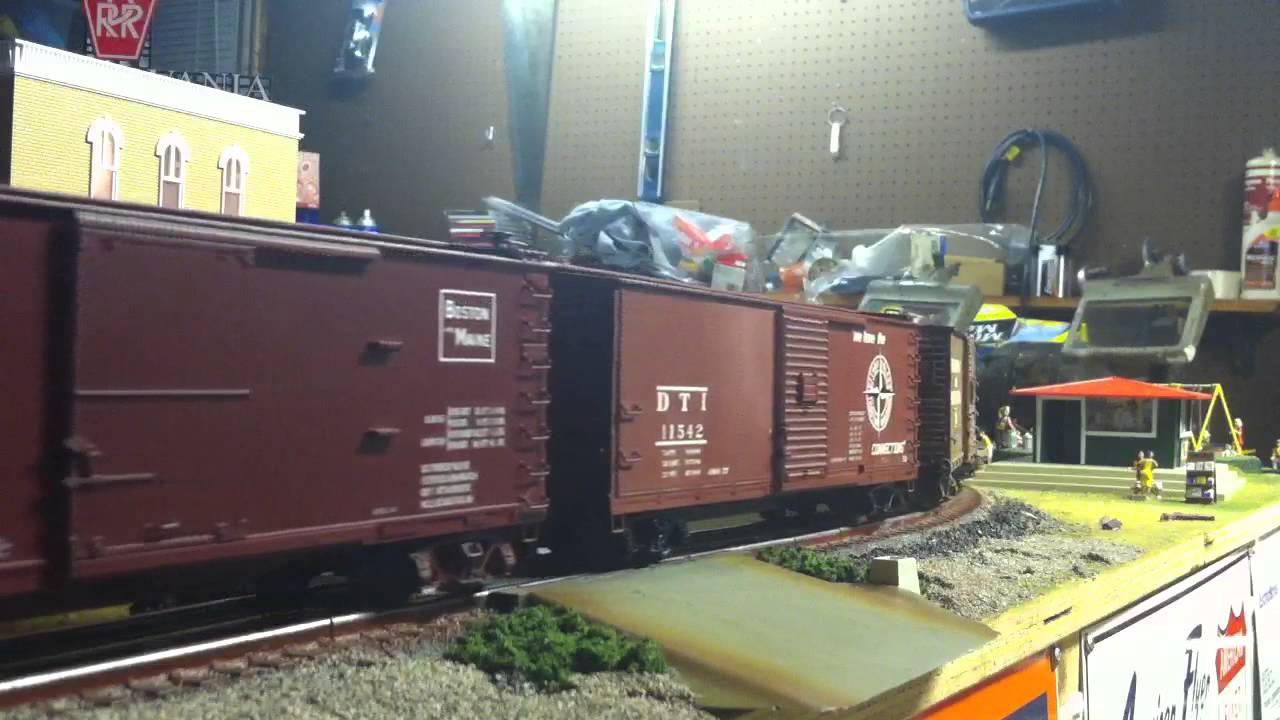 Lionel Pennsylvania Push and Pull Freight - YouTube
