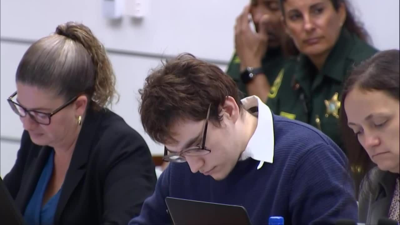 Judge Elizabeth Scherer gives directions for jury deliberations - YouTube