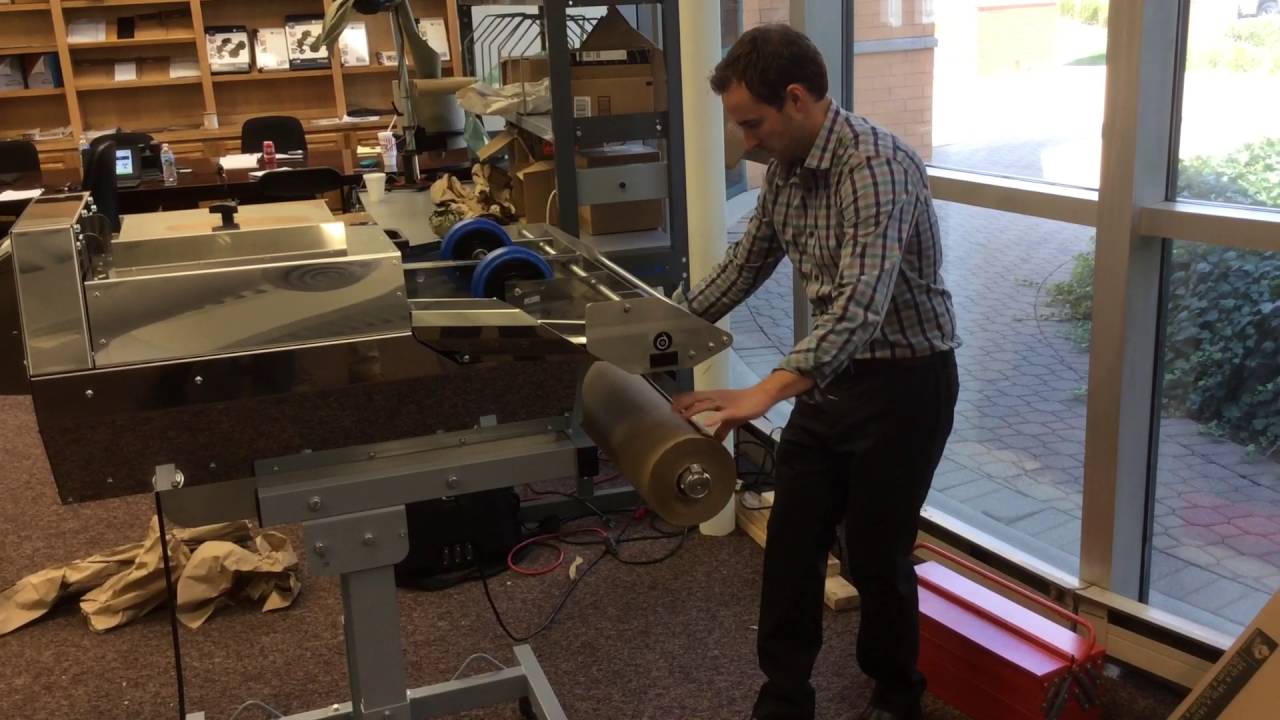 Pregis PackMaster Film Load - YouTube