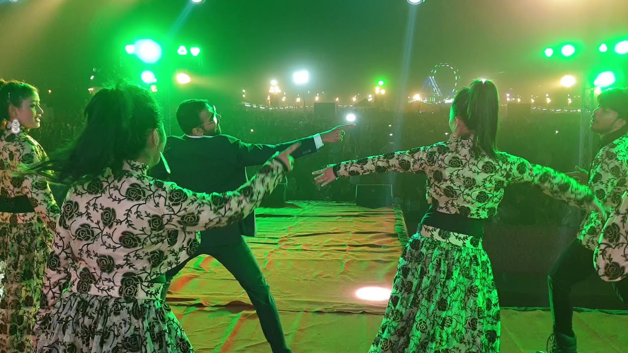 Akshay kumar chu che dance vikalp mehta #akshaykumar #bigboss - YouTube