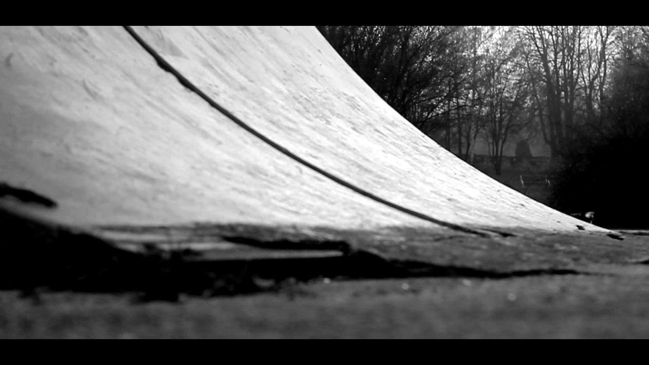 SKATEPARK PTG KATOWICE - PIERWSZE PODEJŚCIE - DESKOROLKA VLOG - YouTube