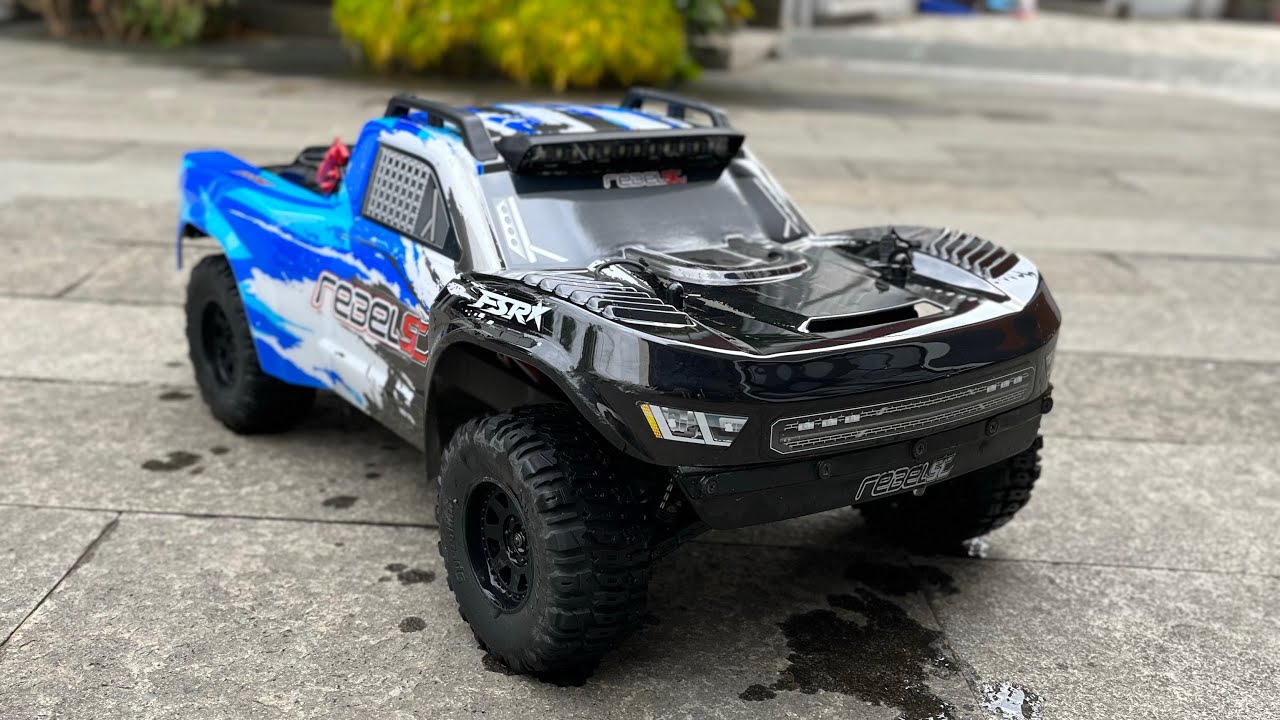 FS Racing Rebel SC - YouTube