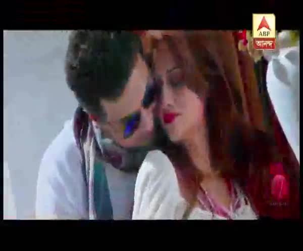Watch: Dev and Nusrat Jahan's on screen Romance in 'Love Express' - YouTube