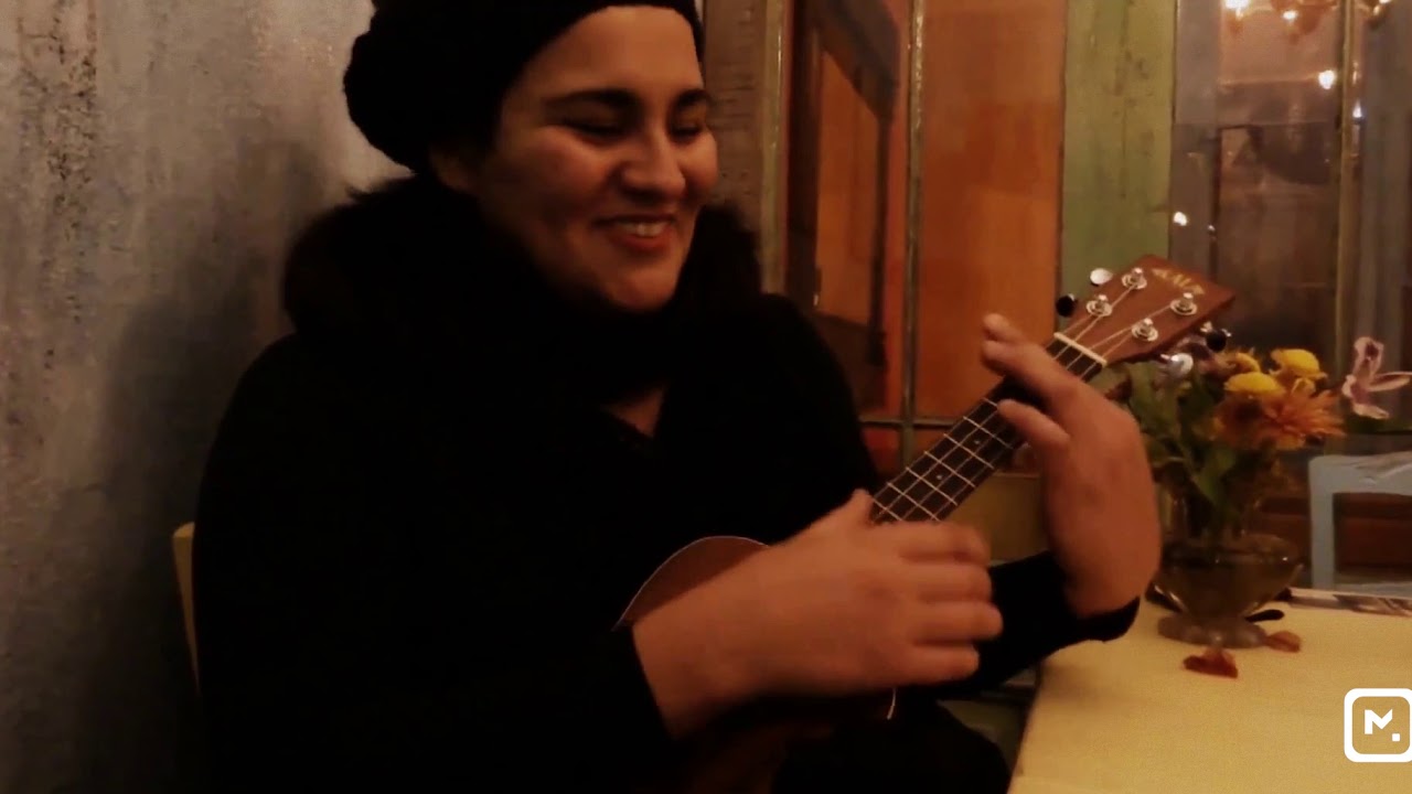 Amanda Castro - Usted (Cover Ukelele Armando Manzanero) - YouTube