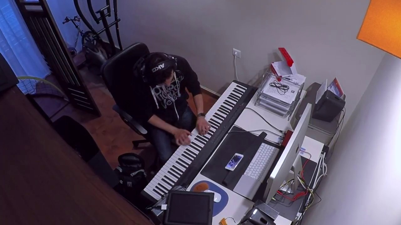 Demo E. Piano 1 - Yamaha P90 - YouTube