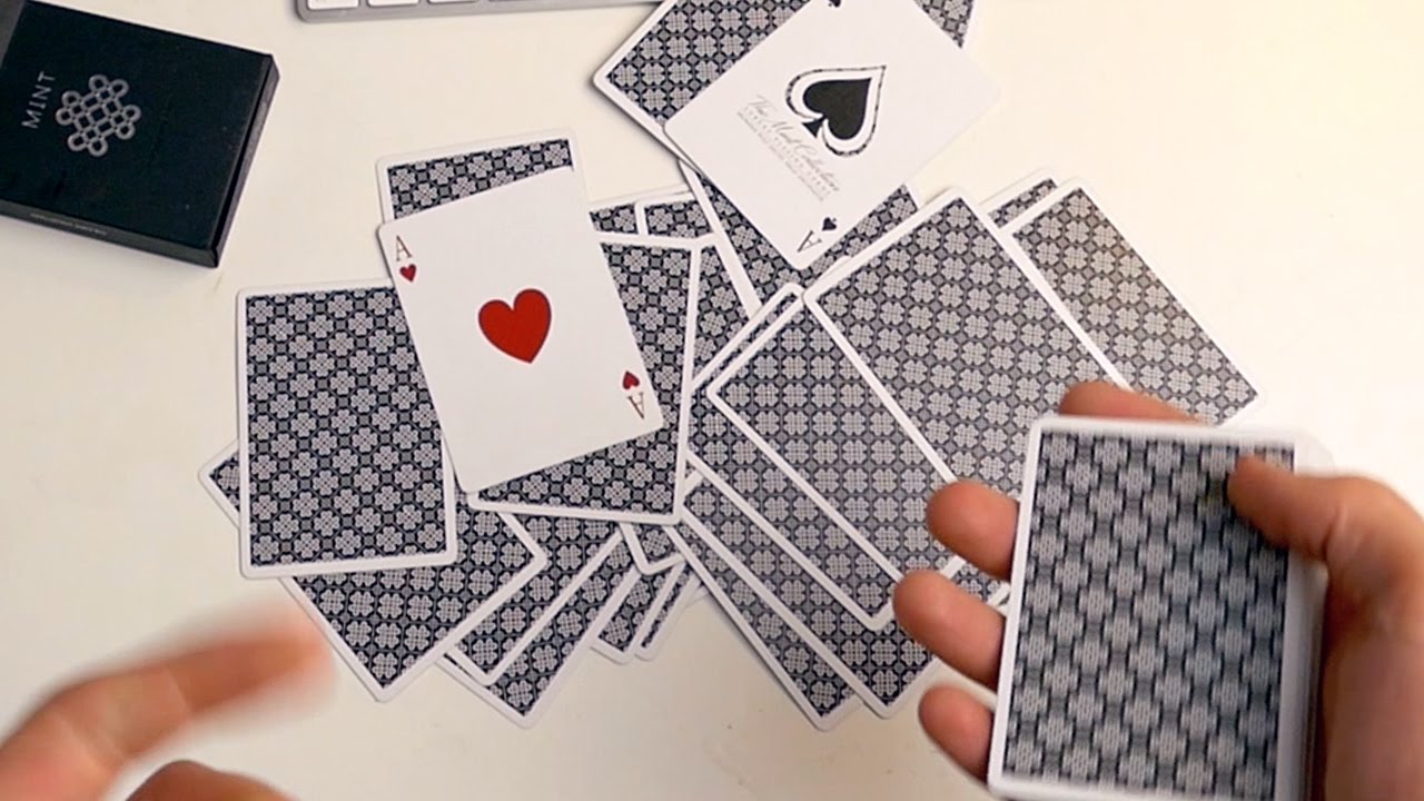 MINDBLOWING Card Trick TUTORIAL - YouTube