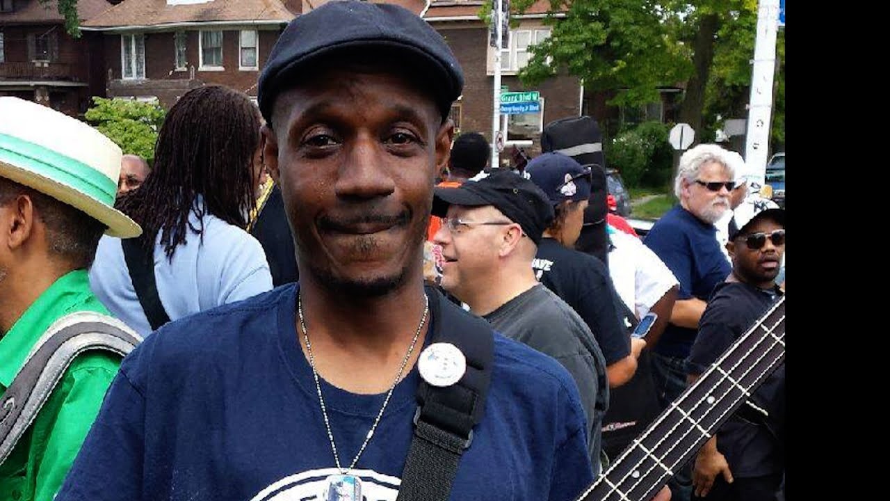 DETROIT BASS PLAYER "DON MECKS" INTERVIEW IN THE BASSMINT - YouTube