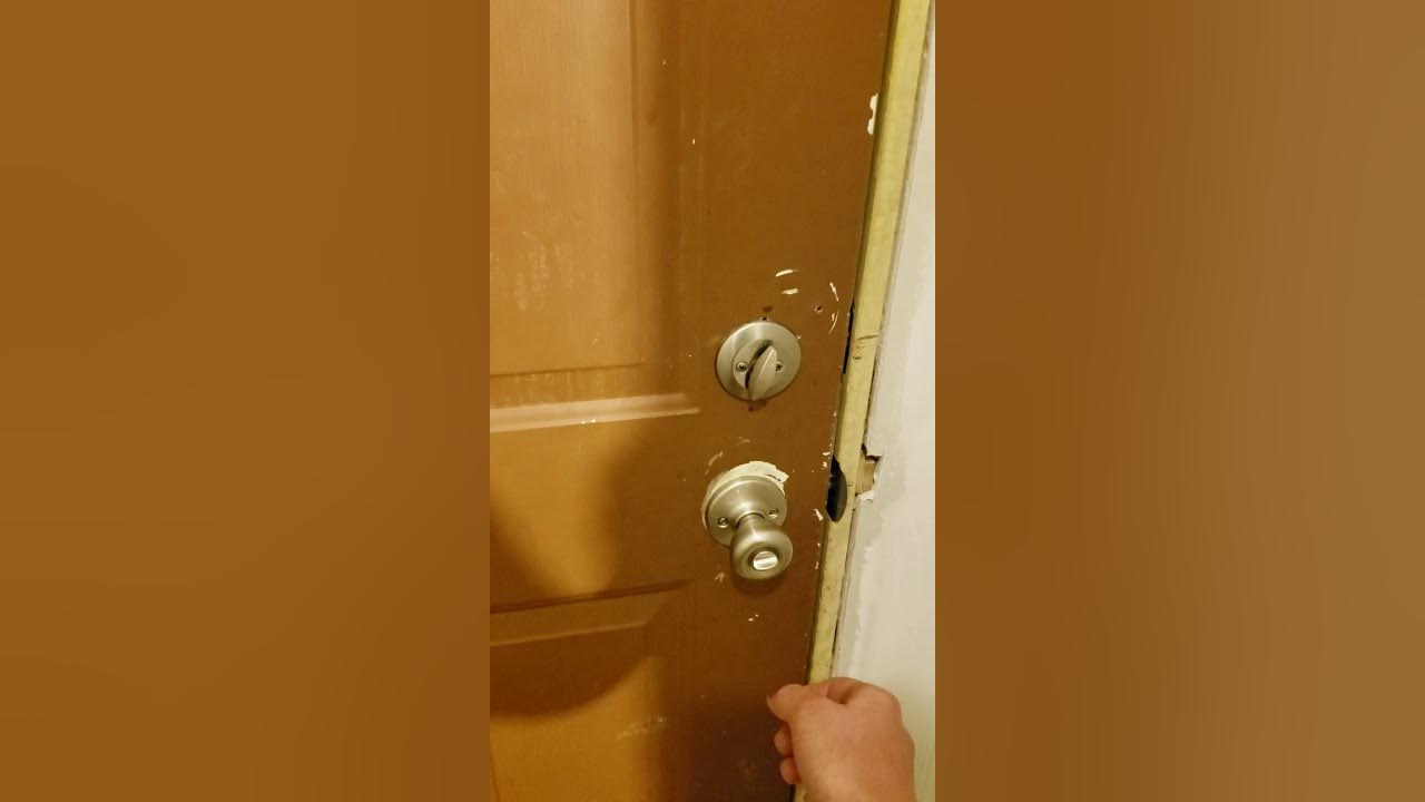 Funny Prankmust Seedaughter Pranks Mom With Door Locks Youtube