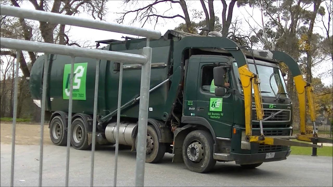 K&S Front Loader Picking Up Skip Bins - YouTube
