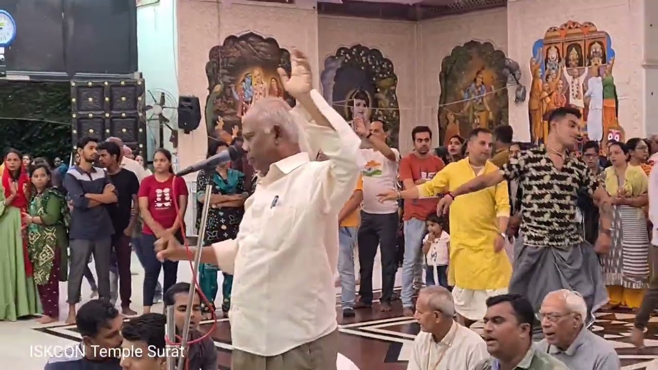 Amazing Kirtan at ISKCON Temple Surat Shri Shri Radha Damodar Mandir ...