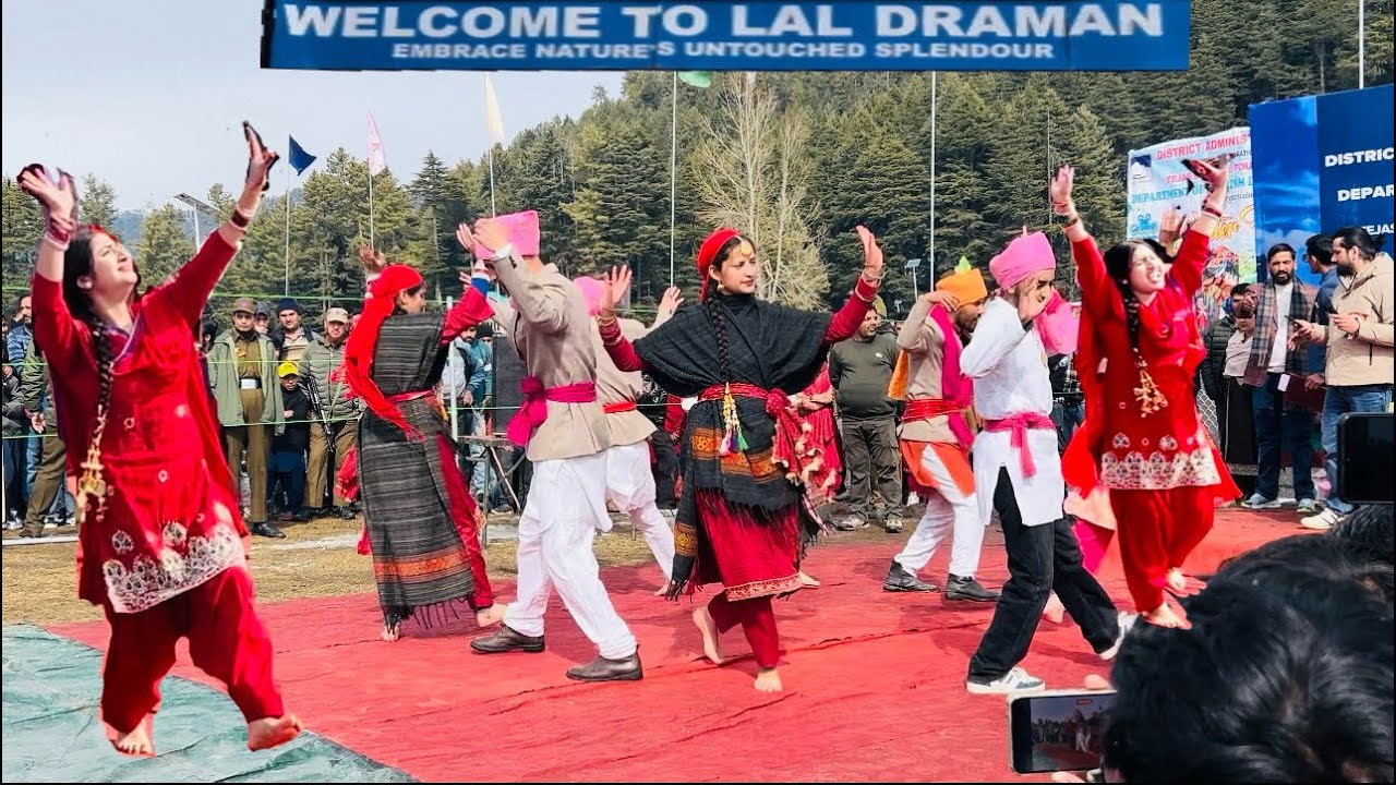 Lal Draman Snow Festival 🥰 || Dhaku Dance 😍 || Simran Vanshi Dance 💃 # ...