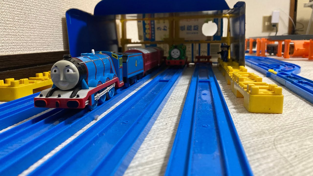 Gordon and the Gremlin tomy thomas & friends - YouTube