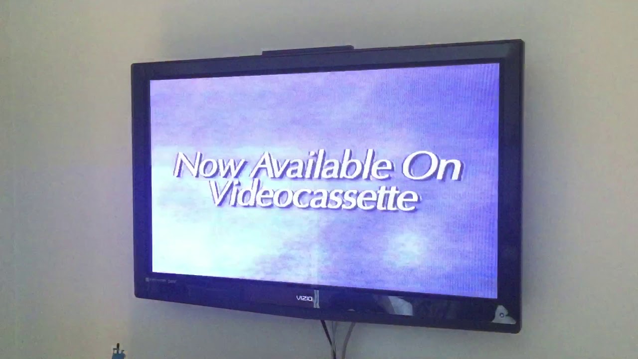 Opening to The Great Muppet Caper 1993 VHS - YouTube