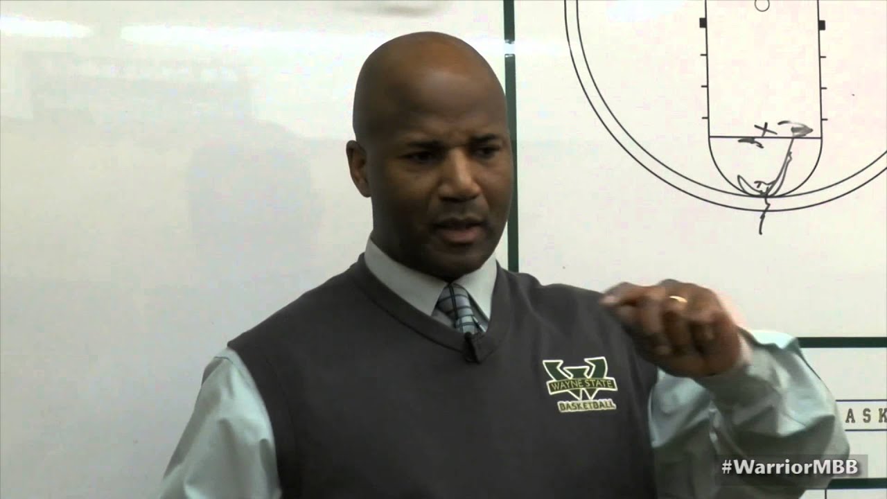 Coach Greer Mic'd Up - YouTube