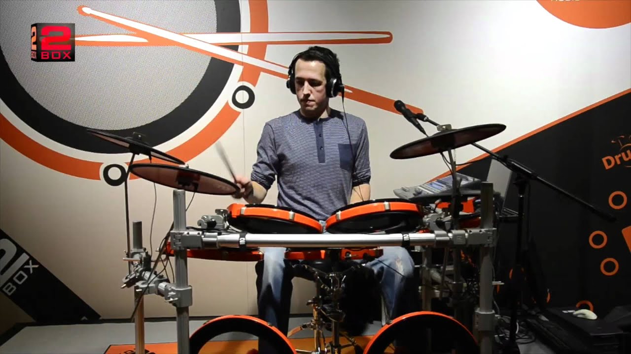 Mike Müller on DrumIt Five playing Songo - YouTube