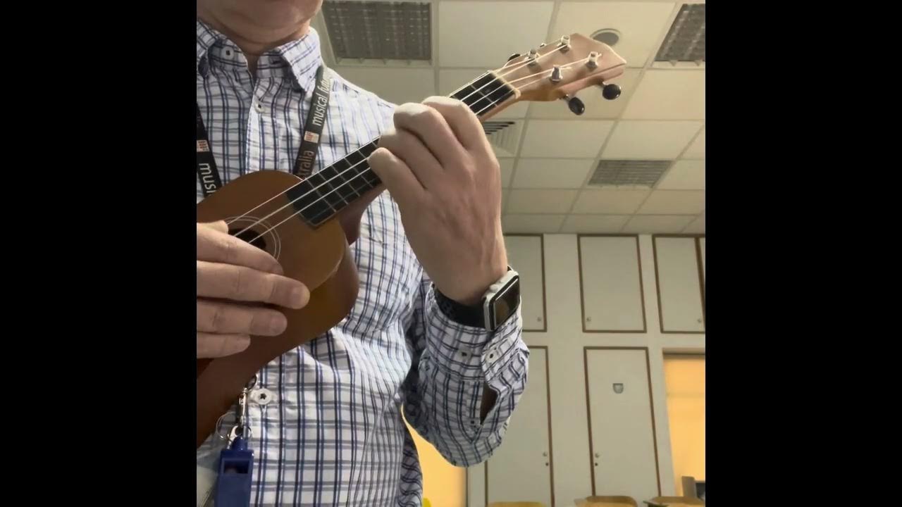 UAE National Anthem (IShi Biladi) Ukulele - YouTube