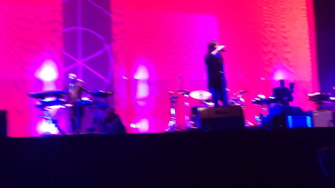 Zoe - 10 AM (foro sol) vivo - YouTube Music