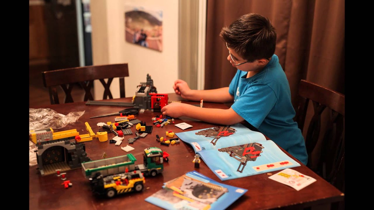 legos assembly time lapse - YouTube